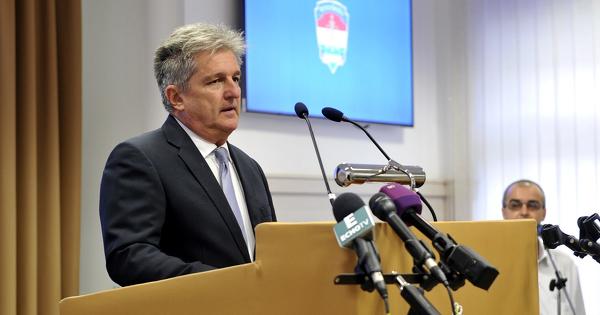 Már meg is szűnik Pintér Sándor korábbi államtitkárának botrányos ...