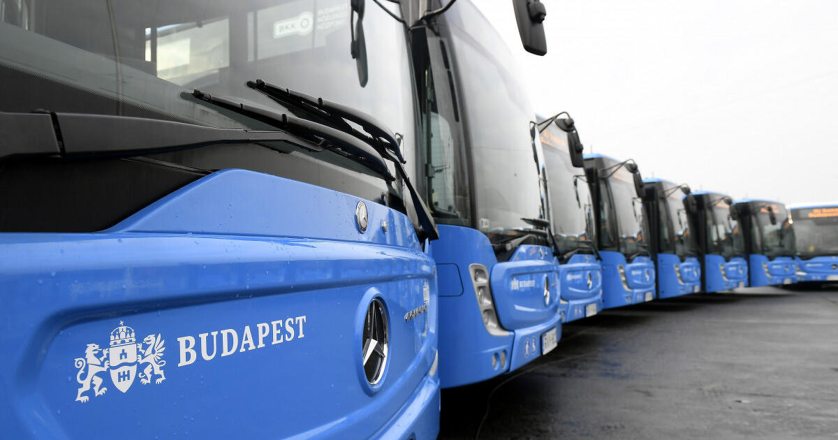 Lángokban állt egy BKV-busz - mfor.hu