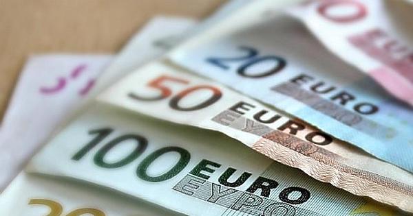 Magyar Péter még a forintot is felbeszélte? - mfor.hu